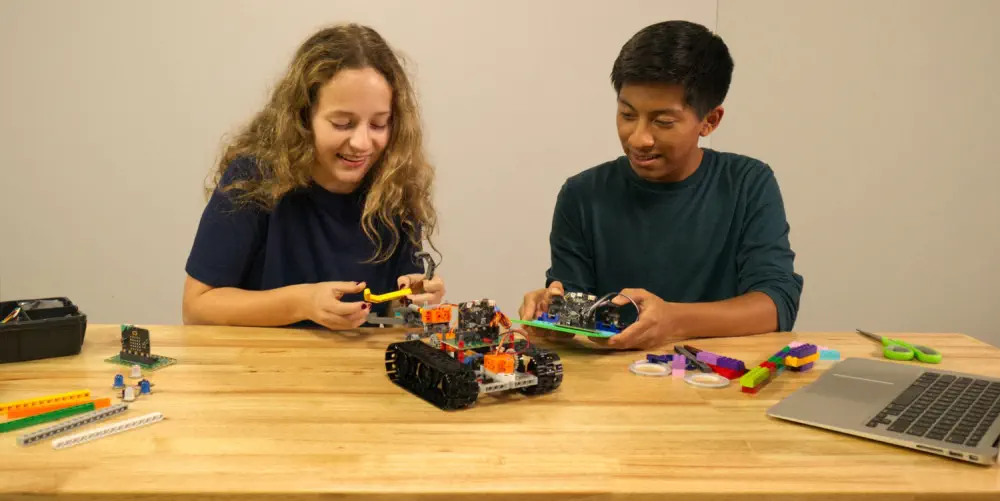 Crazy Circuits Classroom Set: Bit Board w/o micro:bit (10 Pack) - RobotShop